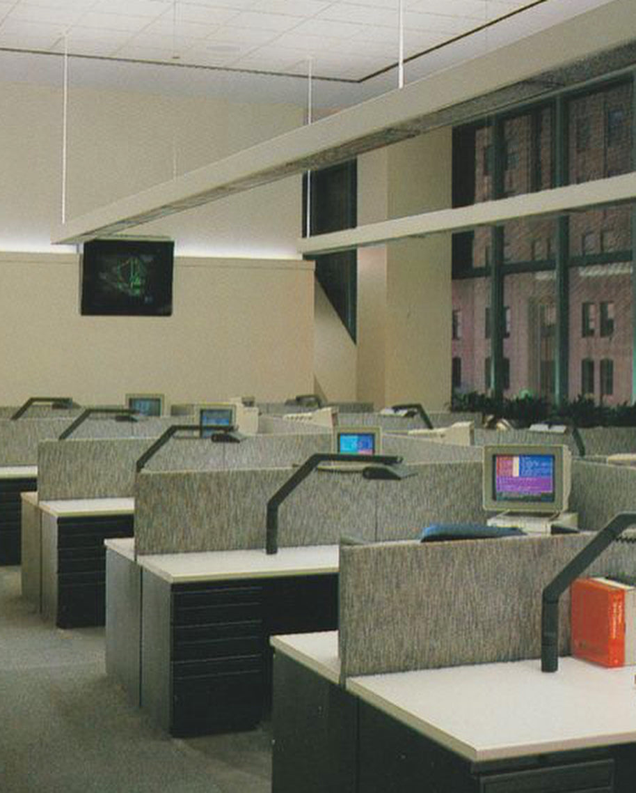 10 pics of 80’s & 90’s Office Interiors. – NeonTalk